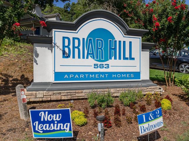 Briarhill 563 Apartments