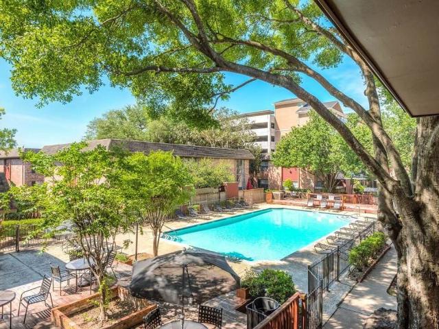 Briarwest 2 Bedroom Apartment for Rent at 2010 Winrock Blvd, Houston, TX 77057 Great Uptown