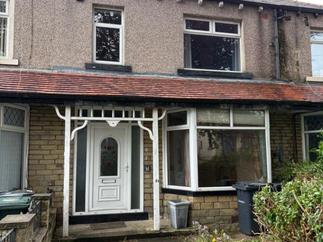 Briarwood Crescent, Bradford BD6, 3 bed town house to rent, £850 pcm | PrimeLocation