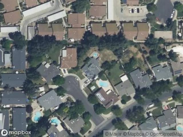 Briarwood Ct