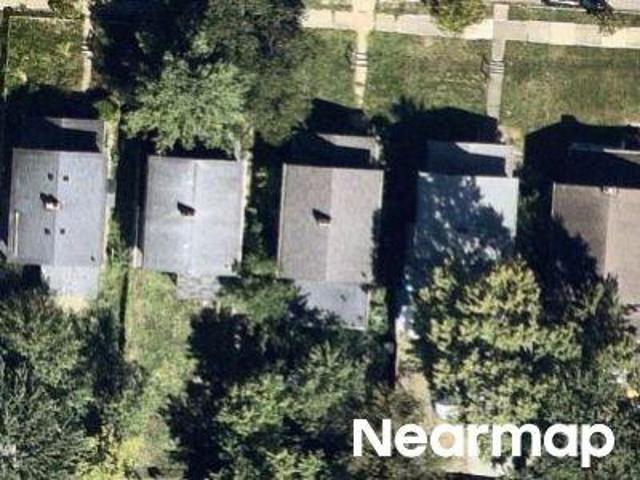 Briarwood Ave