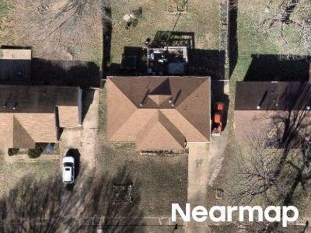 Briarwood Dr