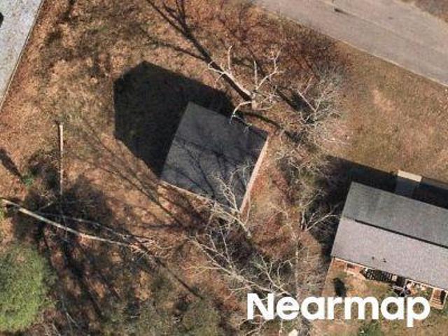 Briarwood Dr