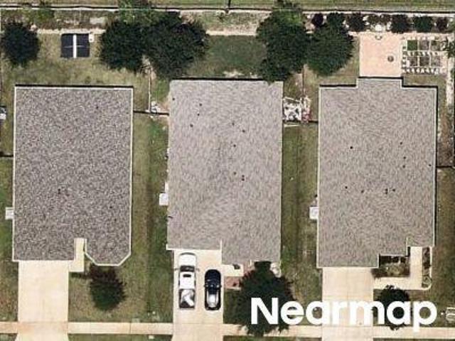 Briarwood Dr