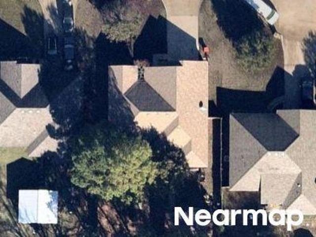Briarwood Dr