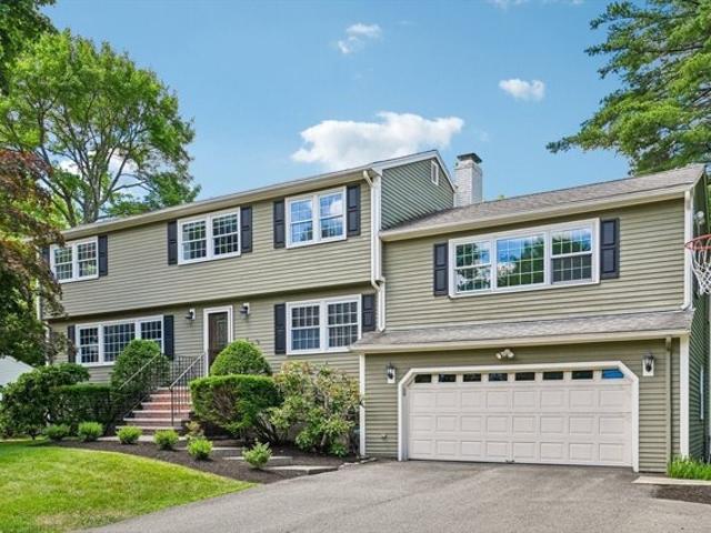 Briarwood Dr, Danvers, Home For Sale