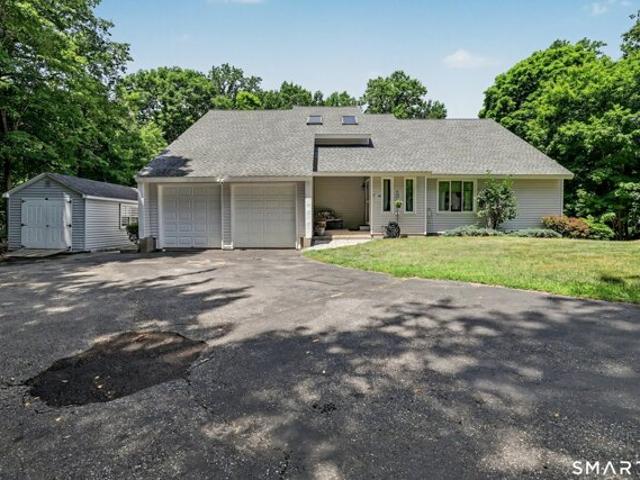 Briarwood Dr, Seymour, Home For Sale