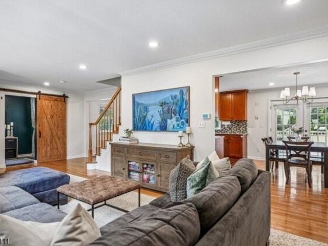Briarwood Dr W, Berkeley Heights Twp, Home For Sale