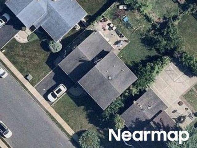 Briarwood Ln