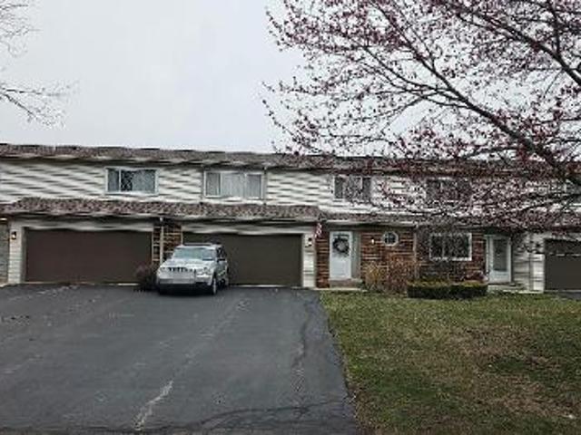 Briarwood Ln