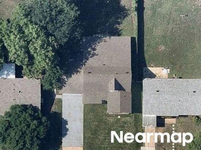 Briarwood Ln