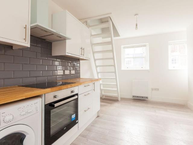 Brick Lane E1, Brick Lane, London, 1 bed flat to rent, £2,000 pcm | PrimeLocation
