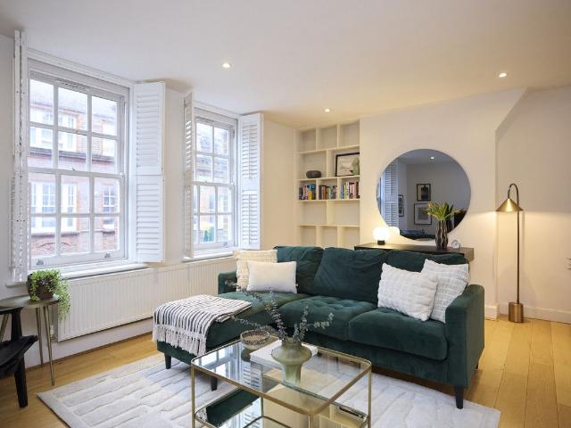 Brick Lane, London E1, 2 bed flat to rent, £4,500 pcm | PrimeLocation
