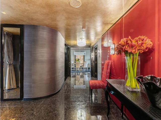 Brick Street, London, W1J 4 bed flat to rent £9,100 pcm £2,100 pw