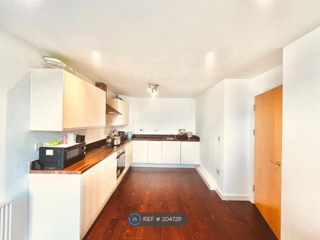 Brickdale House, Stevenage SG1, 2 bed flat to rent, £1,550 pcm | PrimeLocation