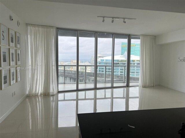 Brickell Ave Apt,miami, Condo For Sale