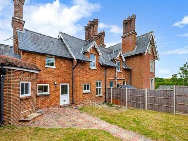 Brickhouse Lane, Newchapel, 2 Bedroom Semi detached