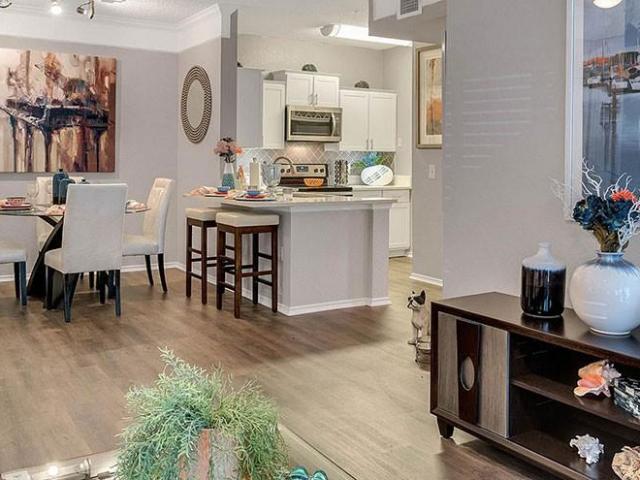 Brickstone Maitland Summit Apartments 3 Bedroom Apartment for Rent at 9000 Summit Centre Way, Orlando, FL 32810