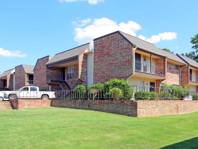 Bricktown Apartments 2 Bedroom Apartment for Rent at 2404 W 8th Ave, Stillwater, OK 74074