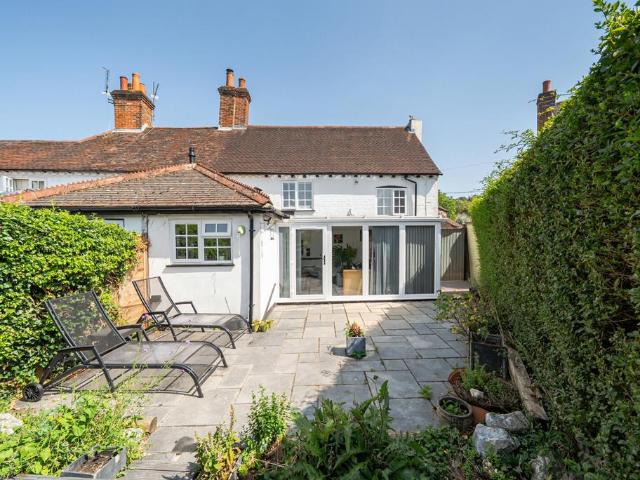Brickyard Cottages, Church Lane. 3 bed end of terrace house to rent £2,250 pcm £519 pw