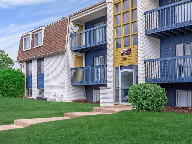 Brickyard Flats 3 Bedroom Apartment for Rent at 6363 Hollister Drive, Speedway, IN 46224 Speedway