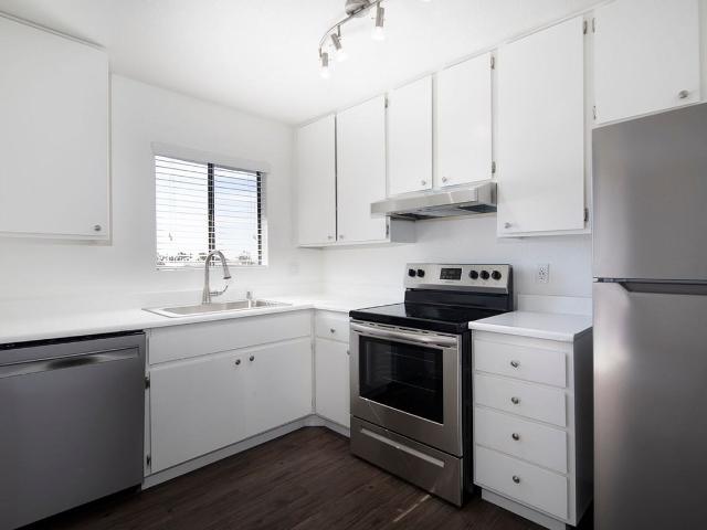 Bridgeview Apartments Studio Apartment for Rent at 2925 Broadway, San Diego, CA 92102 Golden Hill