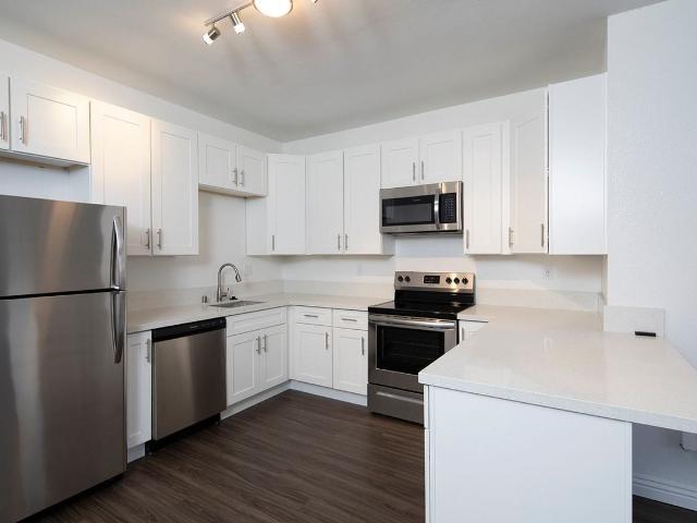 Bridgeview Apartments Studio Apartment for Rent at 2925 Broadway, San Diego, CA 92102 Golden Hill