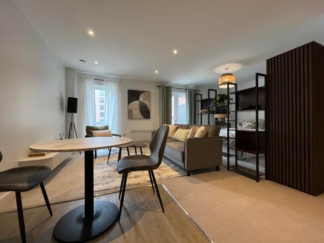 bridgewater wharf, m5 3wh
