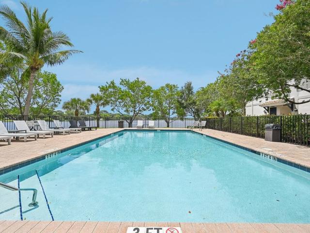 Bridgewater at Lake Osborne 3 Bedroom Apartment for Rent at 6116 Yellow Sun Dr, Lake Worth, FL 33462