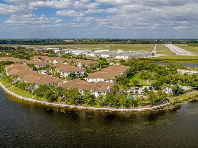 Bridgewater at Lake Osborne 3 Bedroom Apartment for Rent at 6116 Yellow Sun Dr, Lake Worth, FL 33462