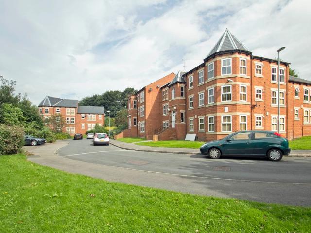 Bridgewater Court, Grove Lane, Headingley, Leeds LS6, 2 bed flat to rent, £945 pcm | PrimeLocation