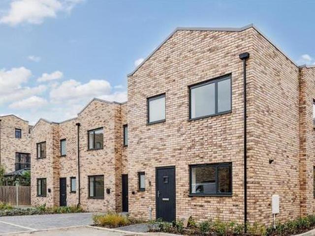 Bridgewater Close, Nottingham, 2 Bedroom Terraced