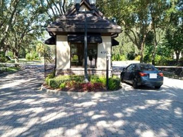 Bridgewater Dr