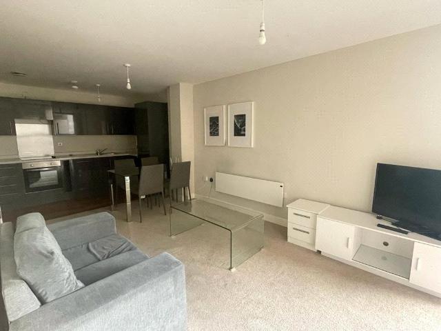 Bridgewater Gate, Woden Street. 2 bed flat to rent £1,225 pcm £283 pw