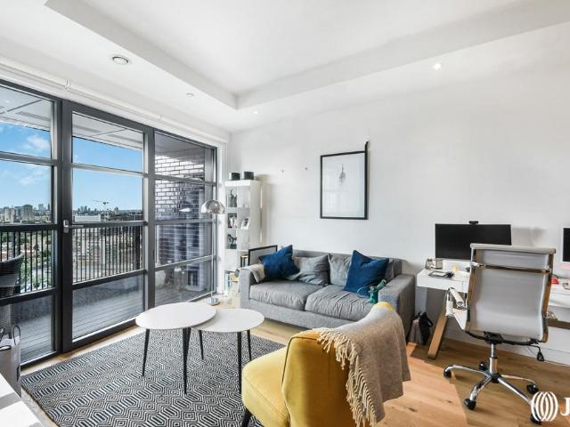Bridgewater House, London City. 1 bed flat to rent £2,383 pcm £550 pw