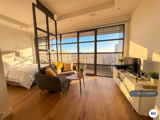 Bridgewater House, London, E14 Studio to rent £2,000 pcm £462 pw