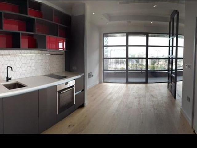 Bridgewater House, London, E14 1 bed flat to rent £2,200 pcm £508 pw