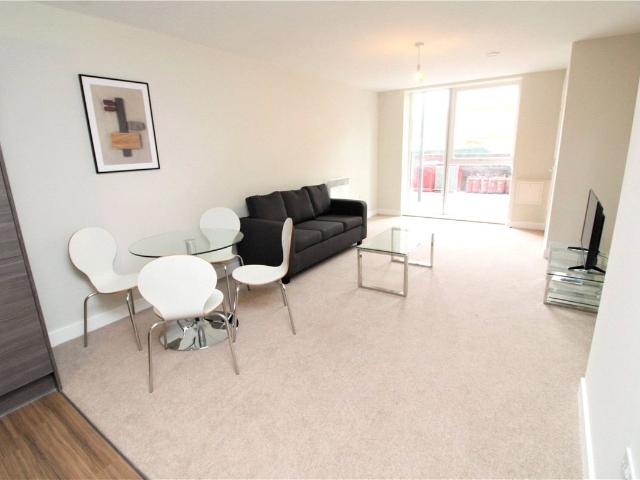Bridgewater Point, Dyer Street, Salford, Greater Manchester M5, 4 bed detached house to rent, £1,800 pcm | PrimeLocation