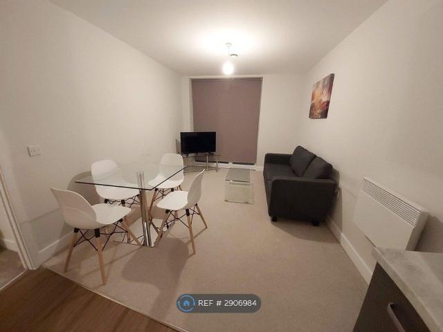 Bridgewater Point, Salford M5, 1 bed flat to rent, £1,095 pcm | PrimeLocation