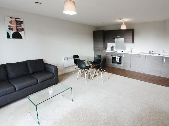 Bridgewater Point, Salford M5, 1 bed flat to rent, £1,100 pcm | PrimeLocation