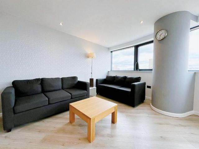Bridgewater Place, Water Lane, Leeds 2 bed flat to rent £1,550 pcm £358 pw