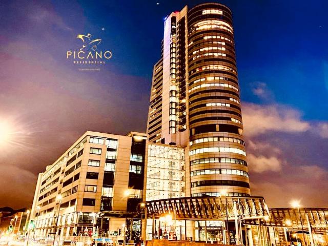 Bridgewater Place, Large Apartment, Leeds LS11, 1 bed flat to rent, £1,250 pcm | PrimeLocation