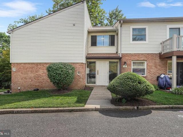 Bridgewater Rd Apt D, Brookhaven, Condo For Sale