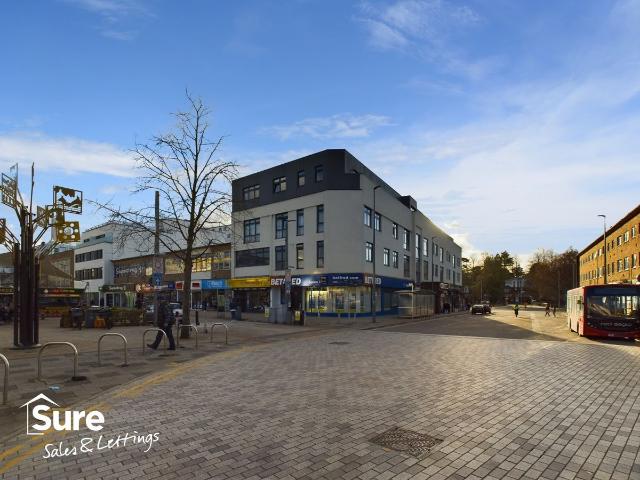Bridge Court, Bridge Street, Hemel Hempstead, Hertfordshire HP1, 1 bed flat to rent, £1,250 pcm | PrimeLocation