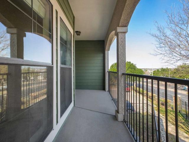 Bridge at Austin City Lights 1 Bedroom Apartment for Rent at 501 E Stassney Ln, Austin, TX 78745 Sweetbriar
