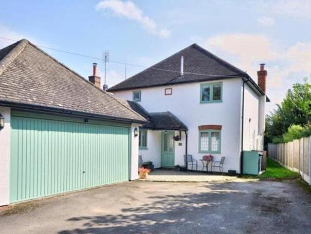 Bridge House, Ilmer, 3 Bedroom Detached