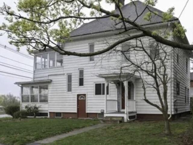 Bridge St, Northampton, Home For Sale