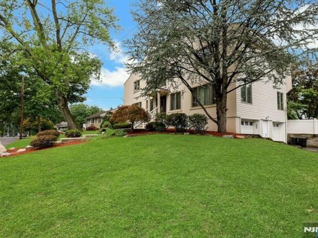 Bridge St, Township Of Washington, Home For Sale