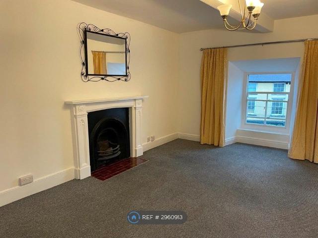 Bridge Street, Newcastle Emlyn SA38, 3 bed flat to rent, £845 pcm | PrimeLocation