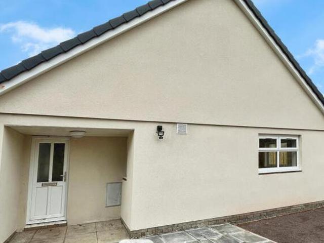 Bridge Street, Aberfan, 2 Bedroom Semi detached